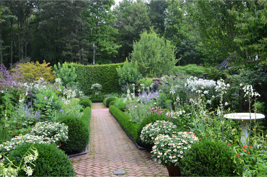 Twin Maples – North American Country Estates